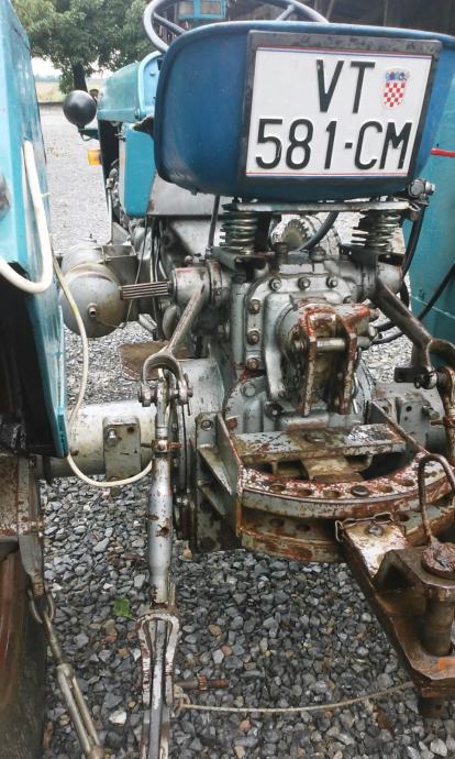 Prodajem Traktor Rakovica 76