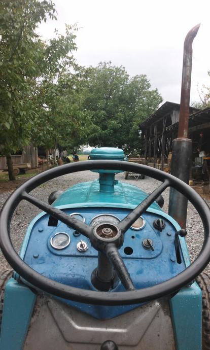 Prodajem Traktor Rakovica 76