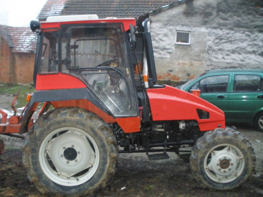 Prodajem traktor Rus Vladimirec VTZ 2048