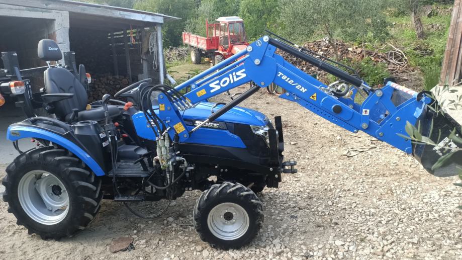 Prodajem traktor solis