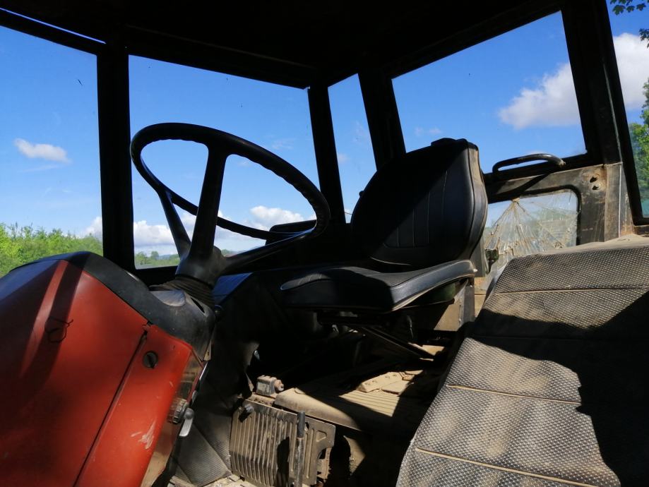 Prodajem traktor Zetor 7011