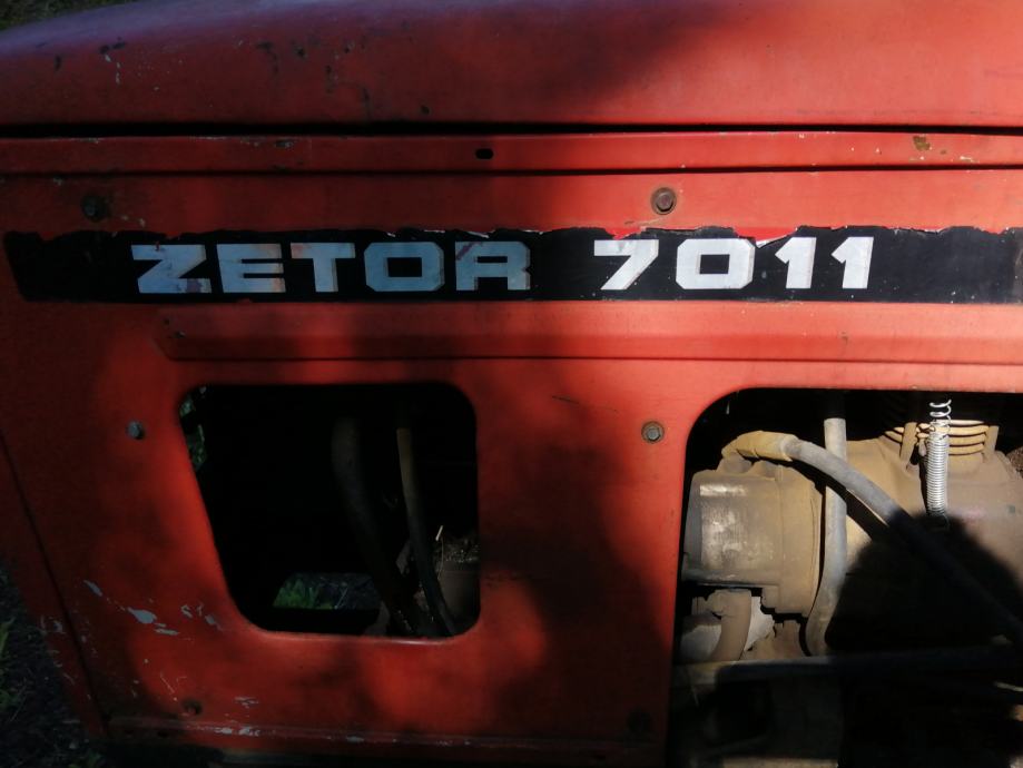 Prodajem traktor Zetor 7011