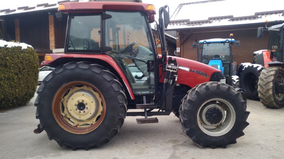PRODAMO TRAKTOR CASE JX1080U - 80 KONJEV - 40 KM/H
