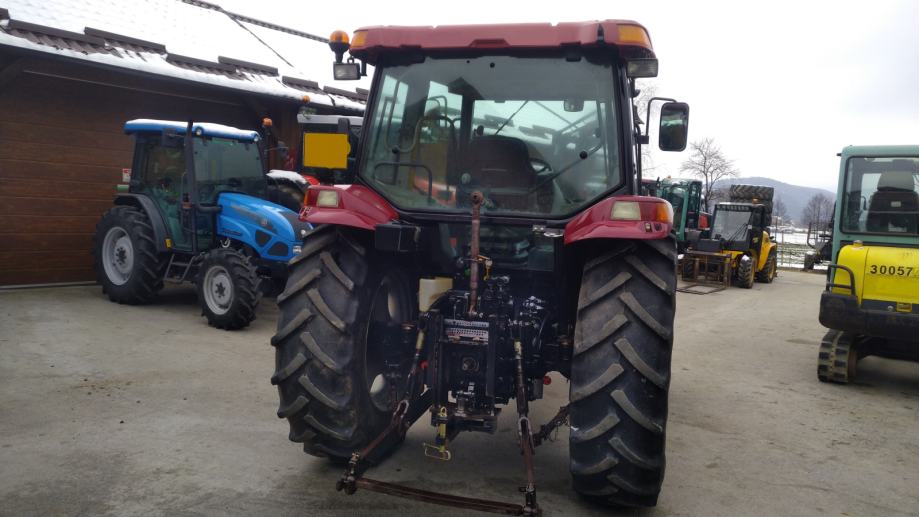 PRODAMO TRAKTOR CASE JX1080U - 80 KONJEV - 40 KM/H