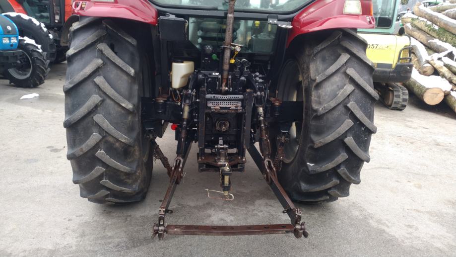 PRODAMO TRAKTOR CASE JX1080U - 80 KONJEV - 40 KM/H