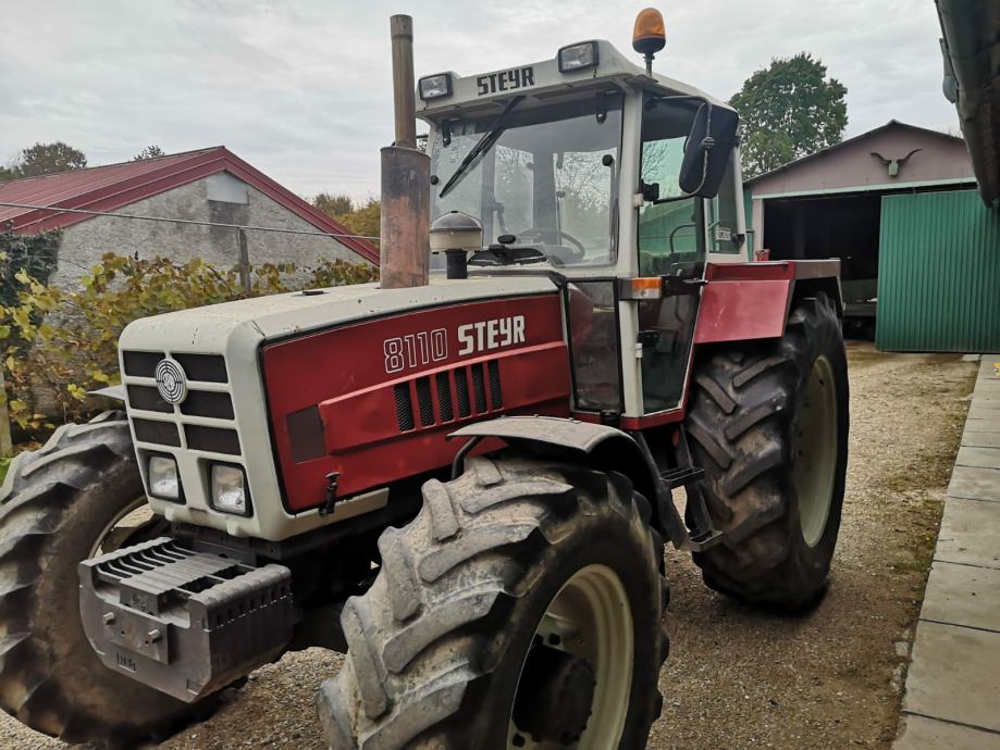 STEYR TRAKTOR 8110