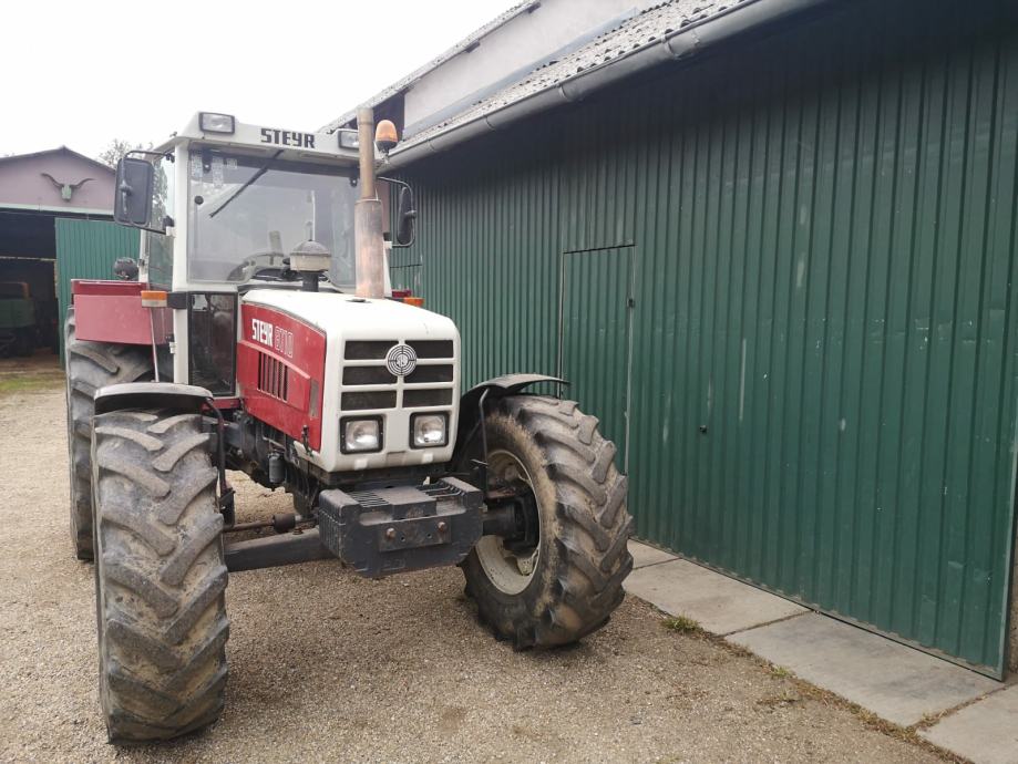 STEYR TRAKTOR 8110