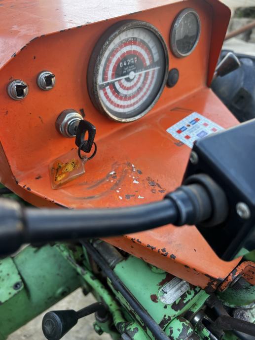 TOMO VINKOVIC 732 TV,PRVI VLASNIK,REGISTRIRAN,+ PODRIVAC 130