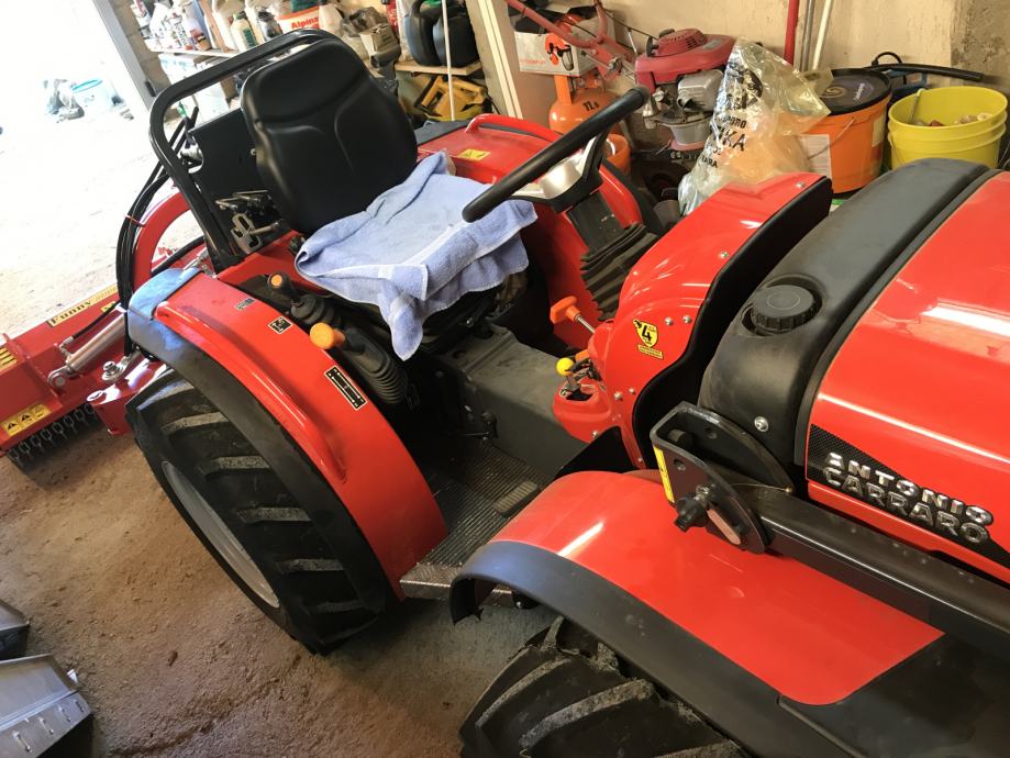 Traktor Antonio Carraro 4000 tigre