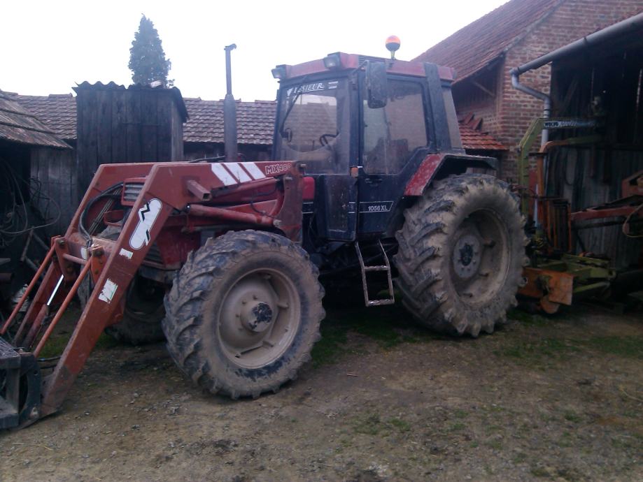 Traktor Case 1065XL
