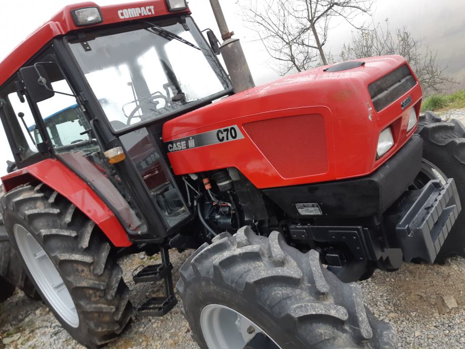 TRAKTOR CASE C70