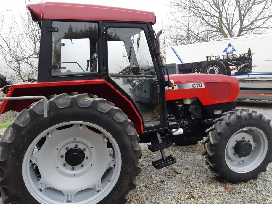 TRAKTOR CASE C70