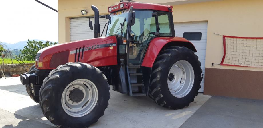 TRAKTOR CASE CS120