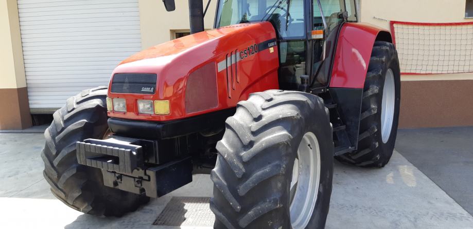 TRAKTOR CASE CS120