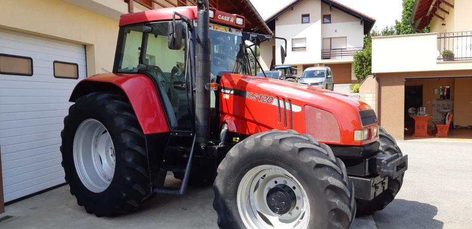 TRAKTOR CASE CS120