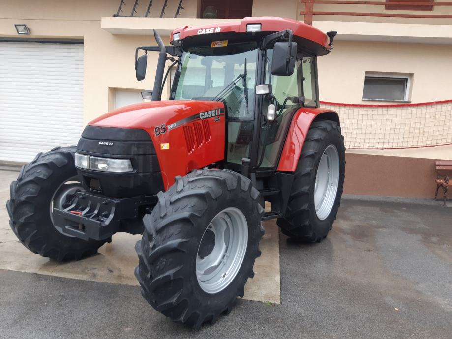 TRAKTOR CASE CS95 PRO