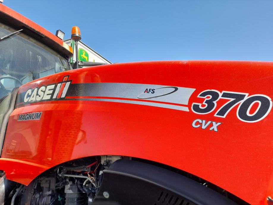 Traktor Case IH Magnum 370 CVX