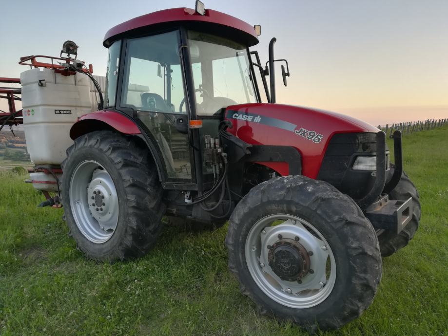 Traktor Case JX 95