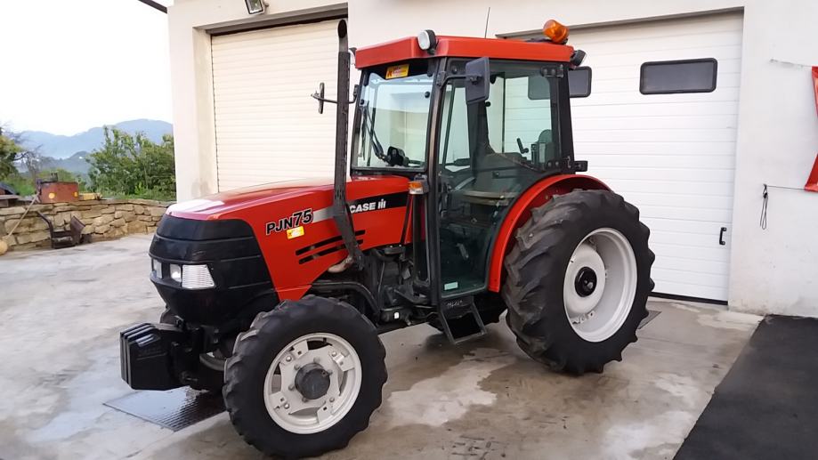 TRAKTOR CASE PJN 75