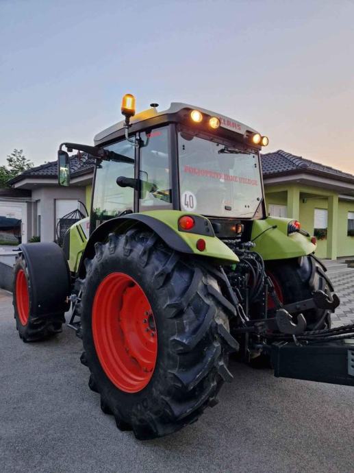 Traktor Claas AXOS 340