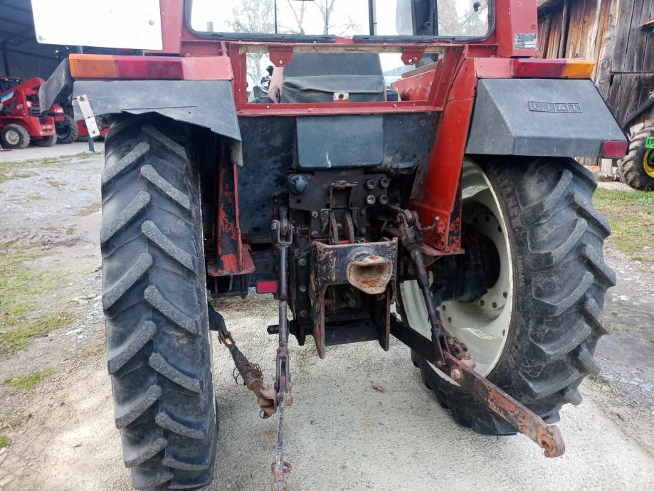Traktor Fiat 566