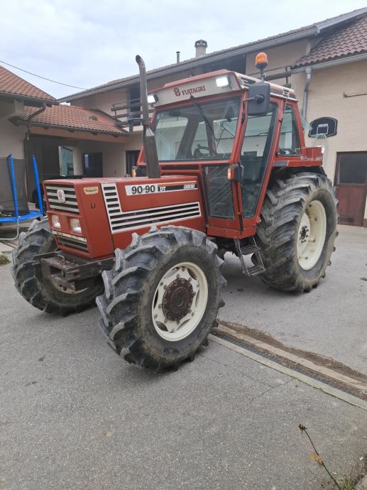 Traktor Fiat 90-90 DT