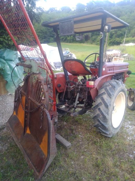 Traktor Fiat štore 302 sa vitlom Holzknecht 6 tona