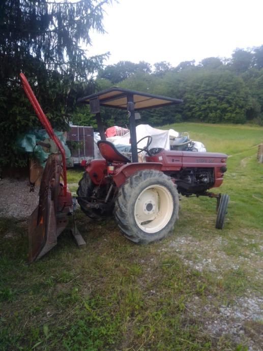 Traktor Fiat štore 302 sa vitlom Holzknecht 6 tona