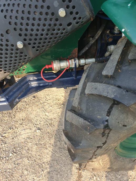 Traktor Hittner Ecotrac 40