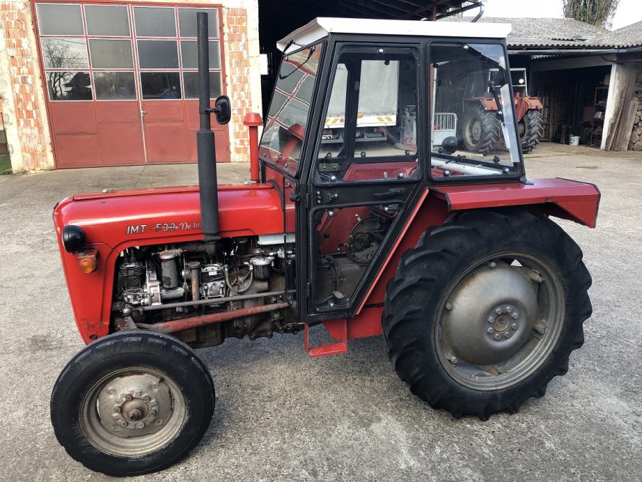Traktor IMT 533 DELUXE