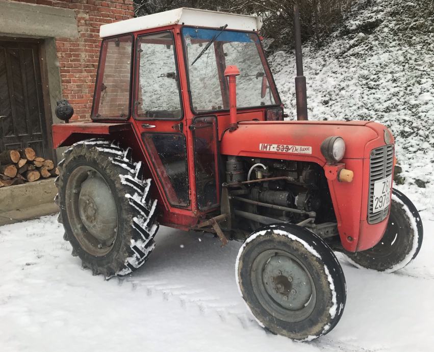 Traktor IMT 539