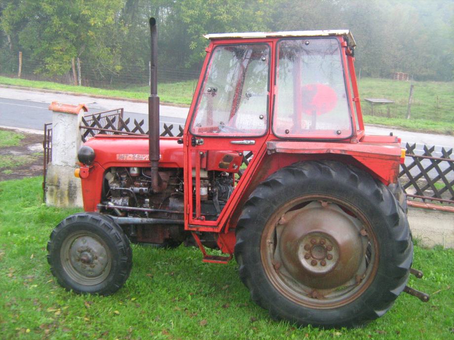 Traktor Imt 539