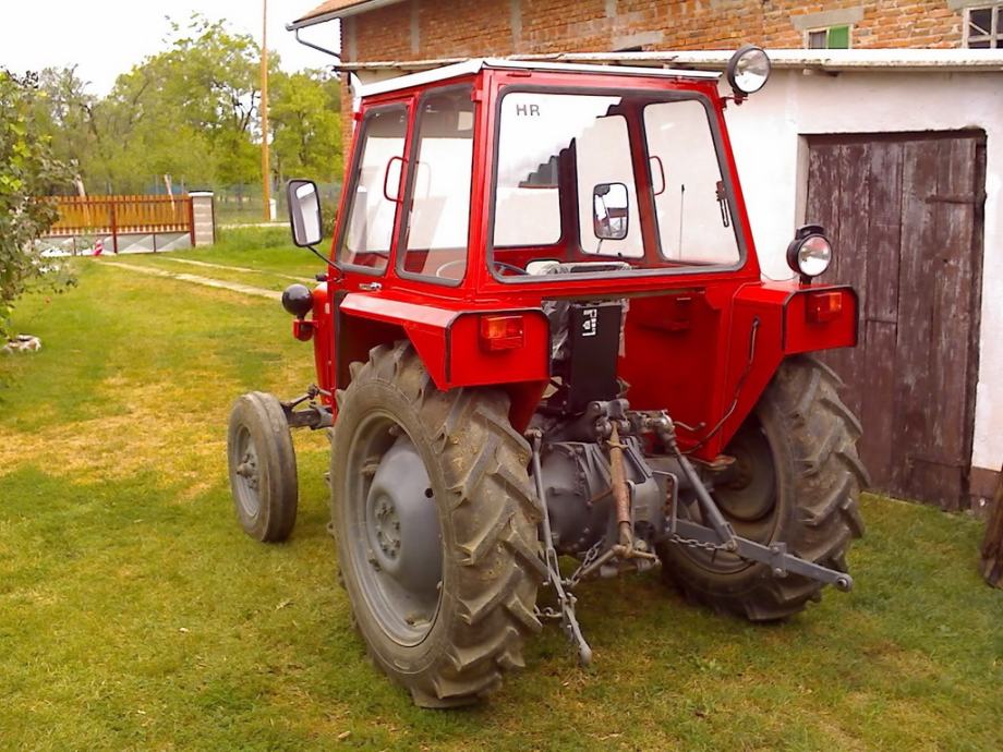 Traktor - IMT 539