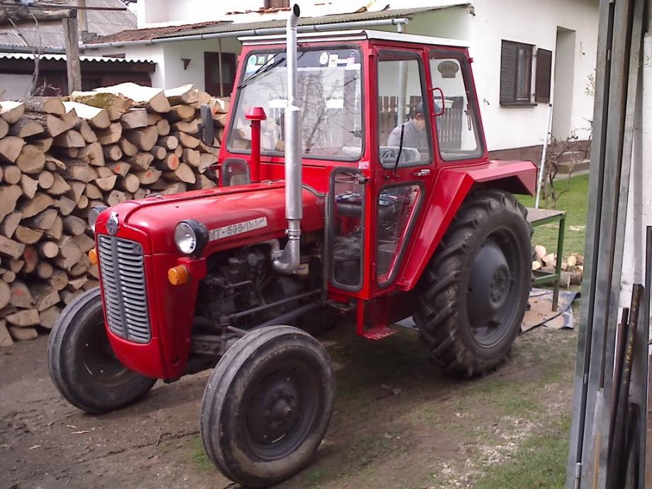 Traktor - IMT 539