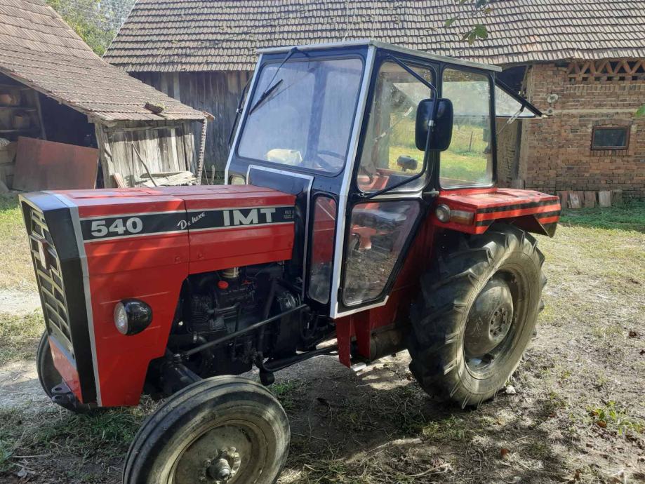 Traktor IMT 540