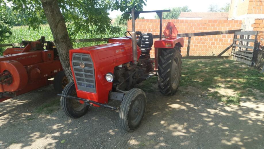 Traktor IMT 540