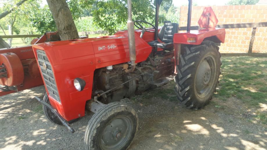 Traktor IMT 540