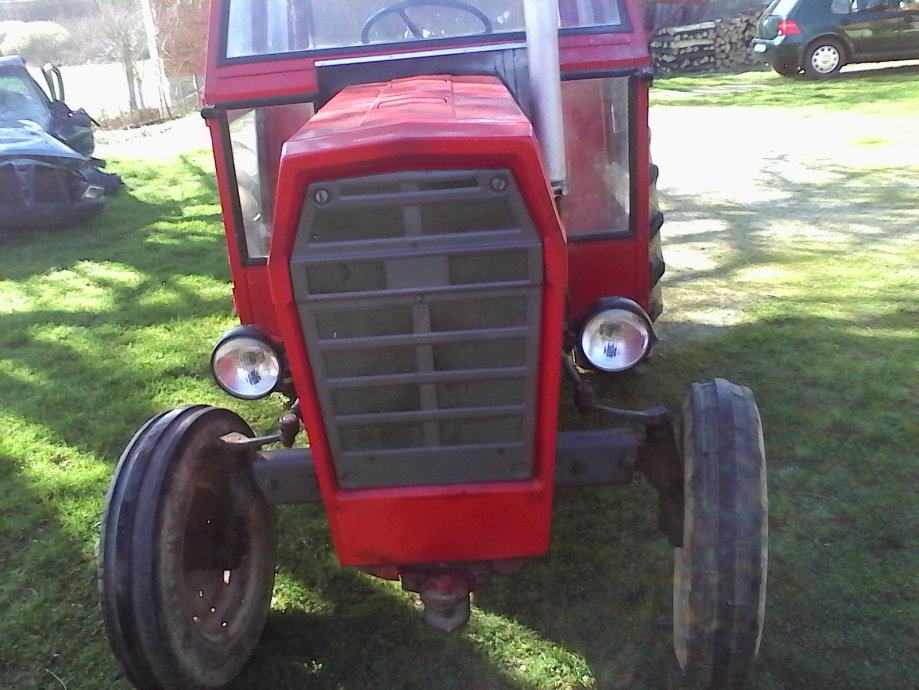 Traktor IMT 549 Deluxe