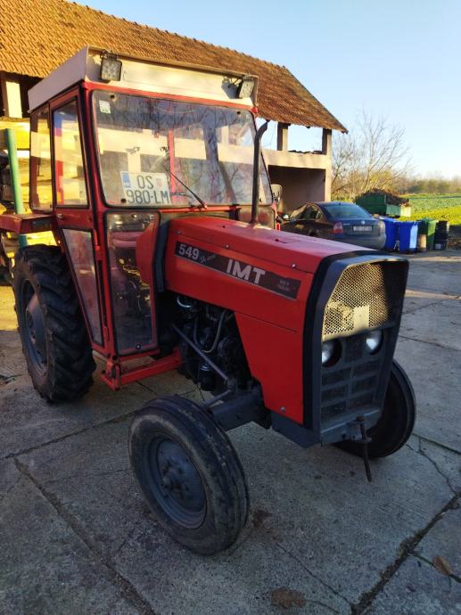 Traktor IMT 549