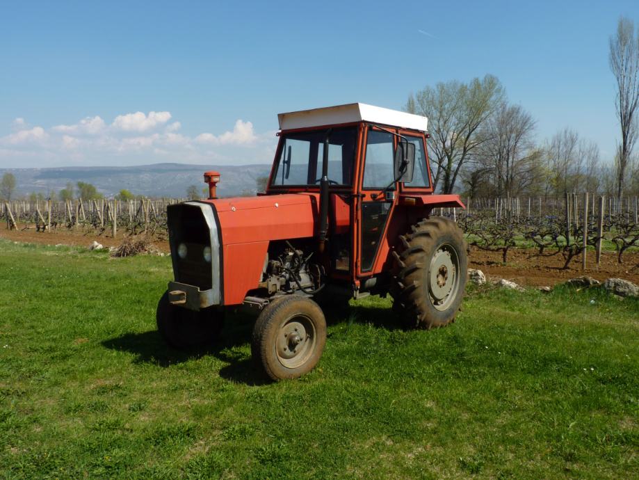 Traktor IMT 560 DELUXE