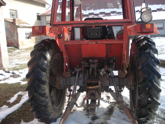 TRAKTOR IMT 565