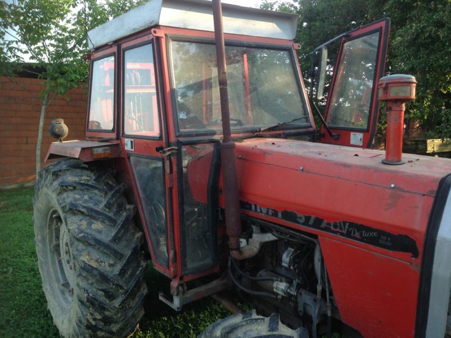 Traktor IMT 577 DV