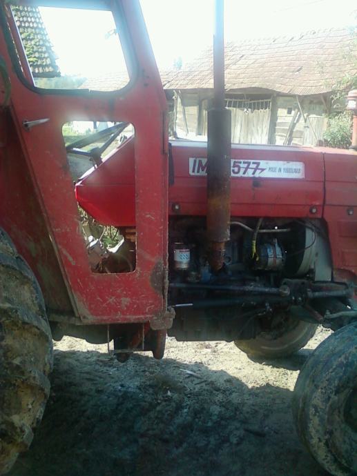 TRAKTOR IMT 577