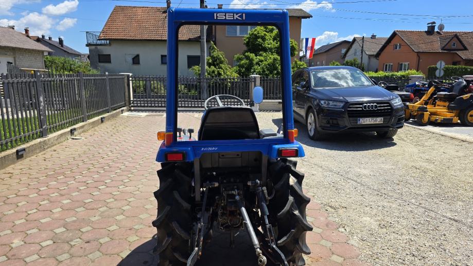 TRaktor Iseki sial 15