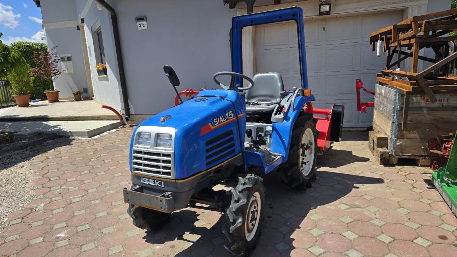TRaktor Iseki sial 15