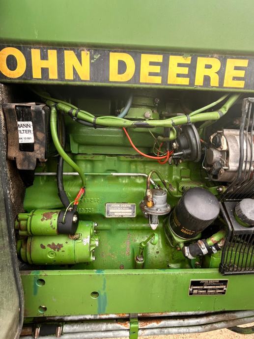Traktor John Deere 2250