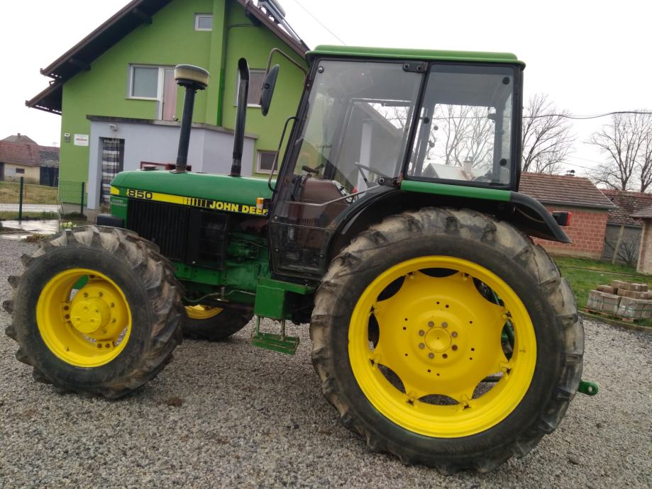 Traktor JOHN DEERE 2850
