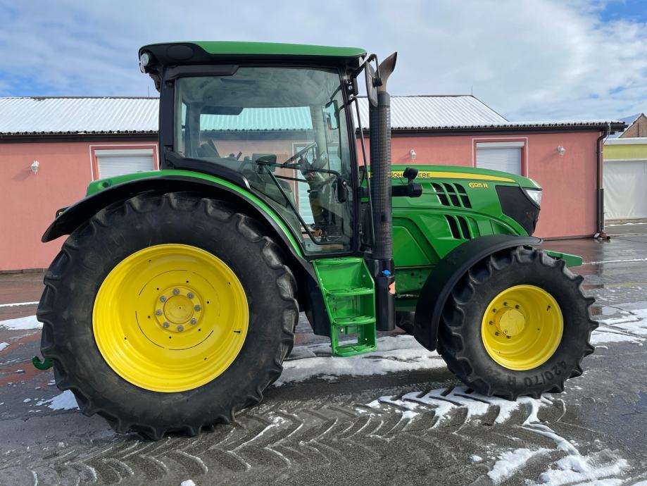 Traktor John Deere 6125 R Premuim 2015god reg.1god