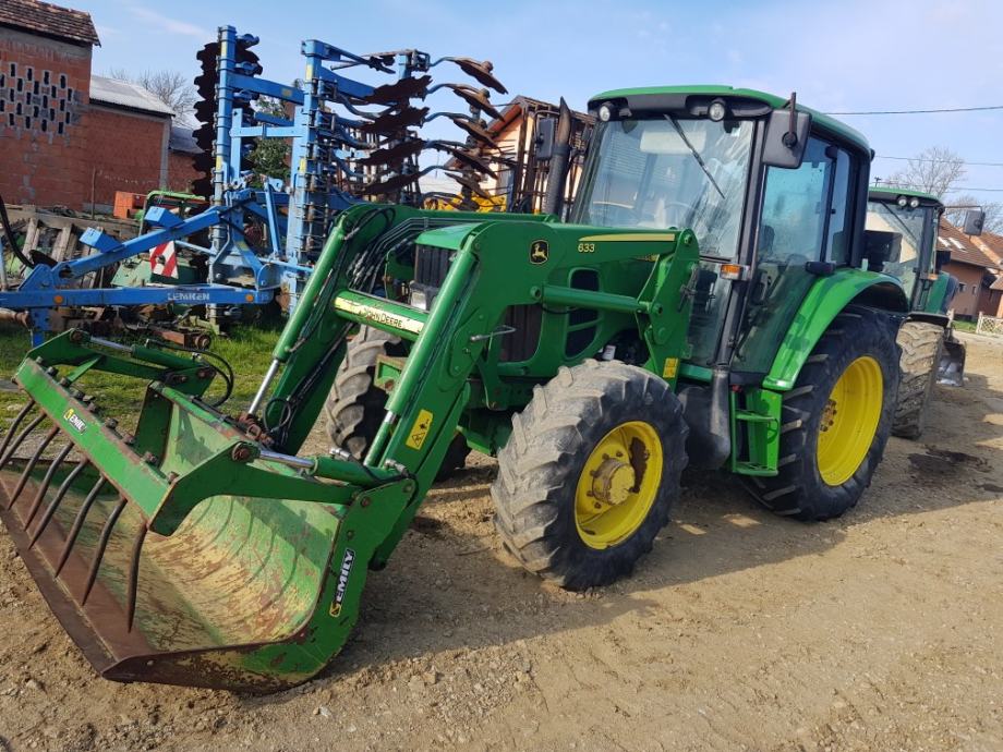 Traktor John Deere 6130