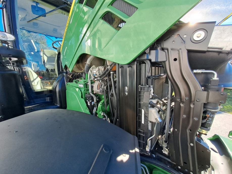 Traktor John Deere 6195R Premium Edition